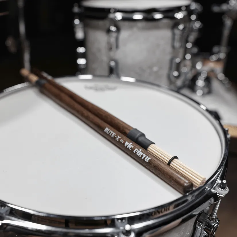VIC FIRTH RXL Rod Rute-X Light Gauge | La Baguetterie